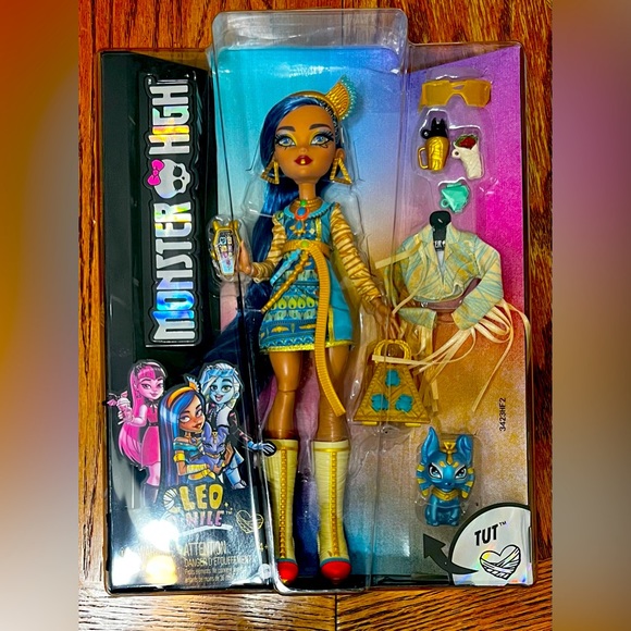 Mattel | Toys | Monster High Cleo De Nile Doll With Tut Please See ...